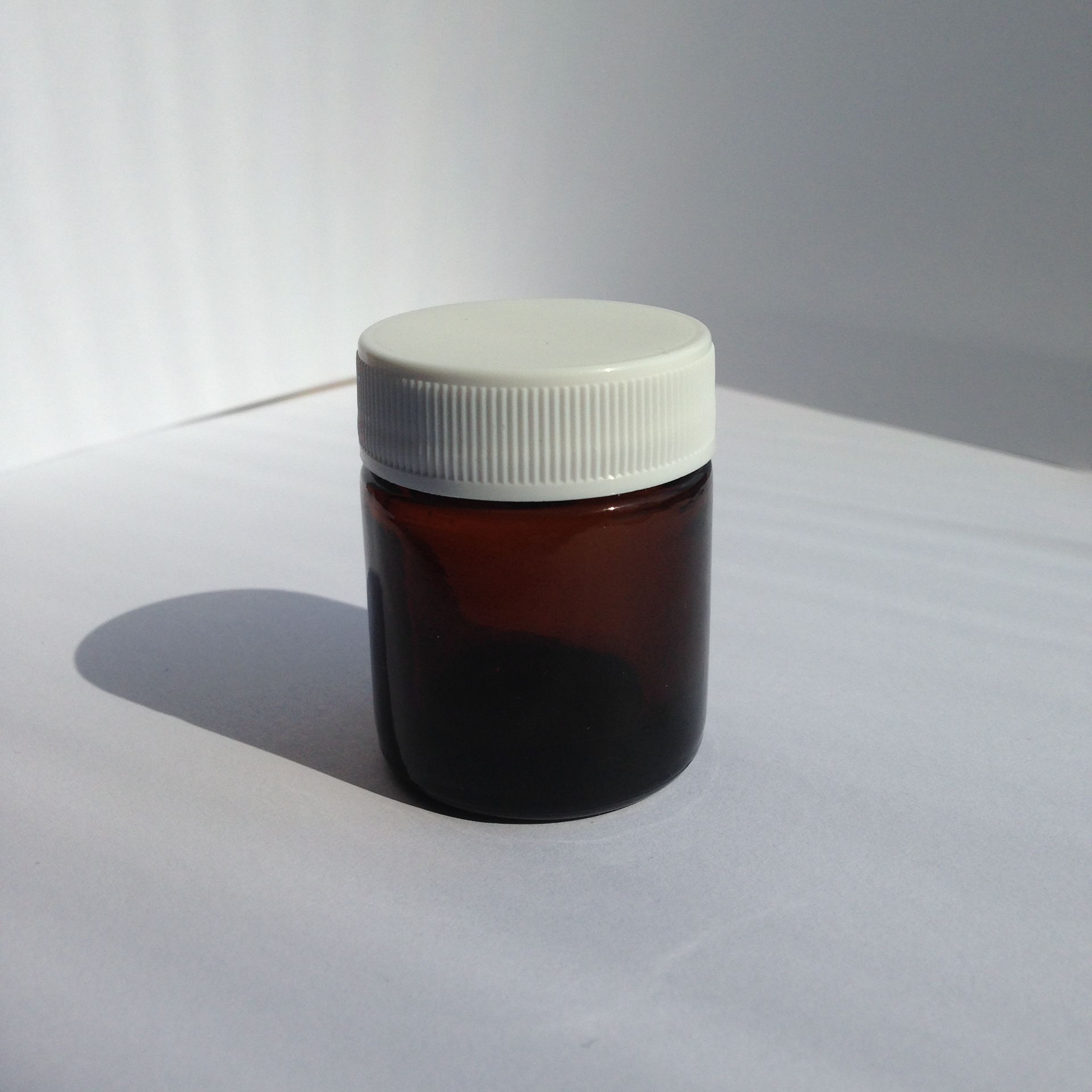 15mL Amber Glass Jar - Round - The Herbwalker
